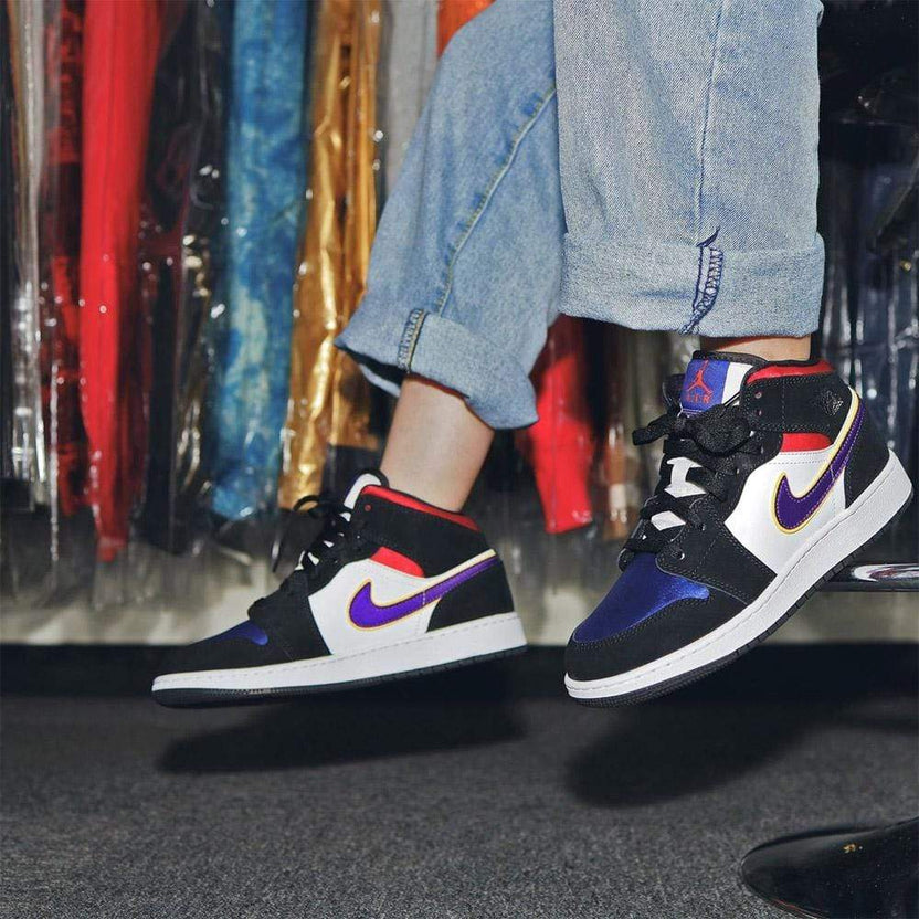 Air Jordan 1 Mid SE GS 'Rivals' — Kick Game